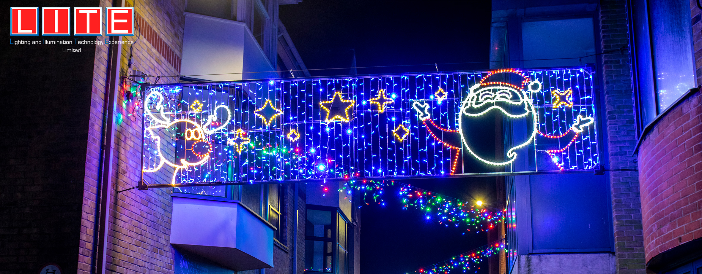 Cross Streets and town centre city lighting | Festive lights/festive ...