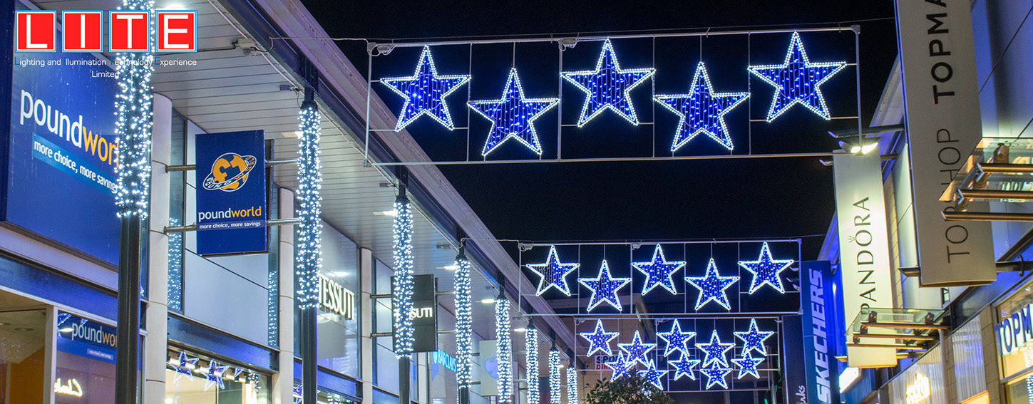 Cross Streets and town centre city lighting | Festive lights/festive ...